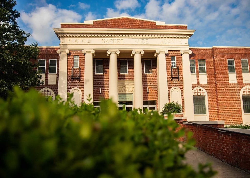 Henry G. Bennett Memorial Library | Southeastern Oklahoma State University