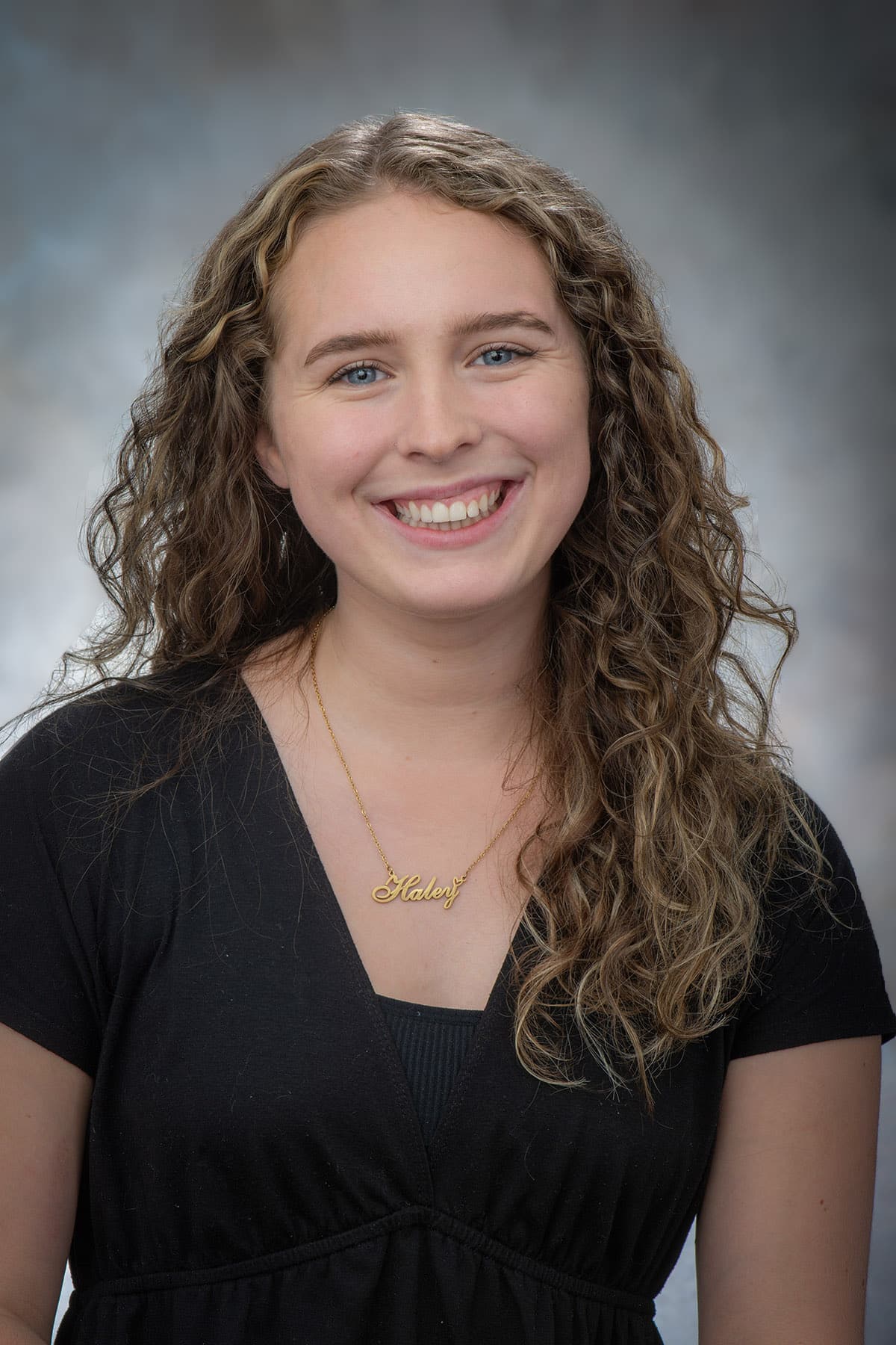 SE junior Haley Langley earns Gilman-McCain study abroad scholarship ...